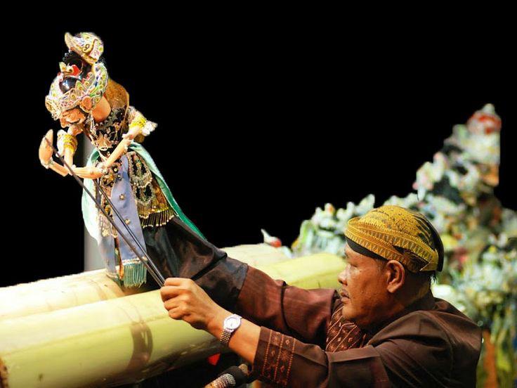 Seni Wayang Golek Sunda: Tradisi yang Hidup di Jantung Jawa Barat